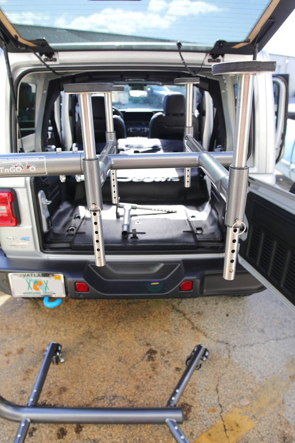 LIFTnGO™ for JEEP® Hard Top Removal Storage Tool